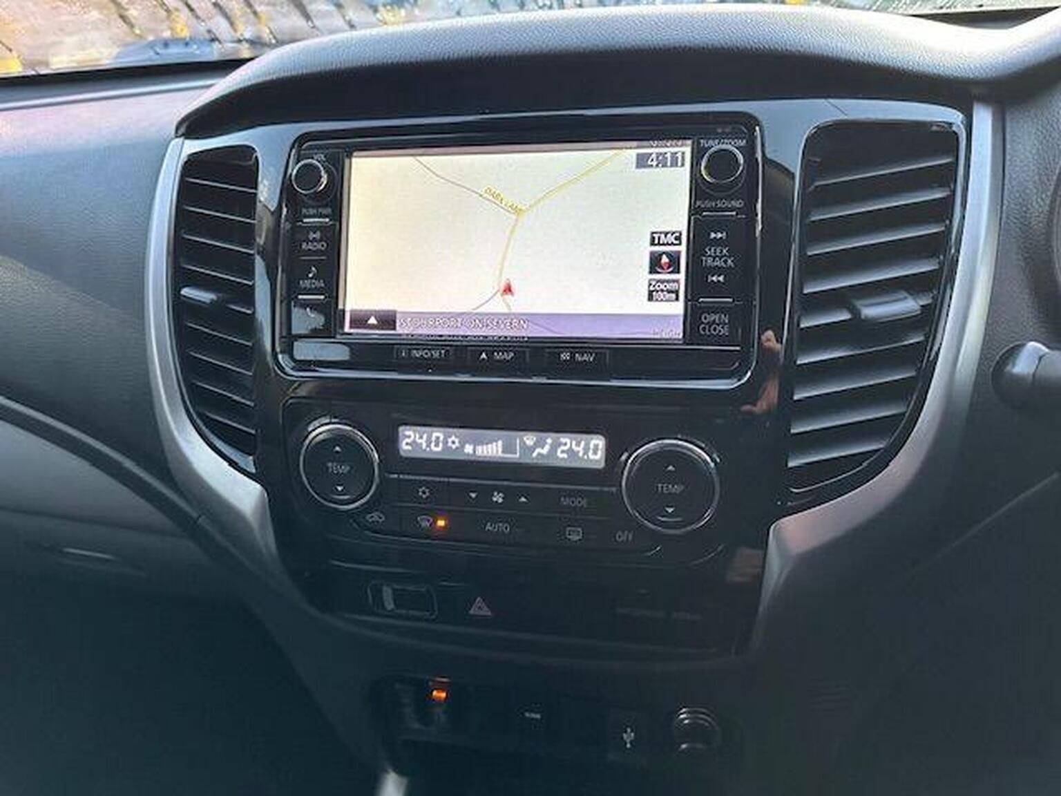 Used MITSUBISHI L200 2017 White for sale - £15990 in Bromsgrove ...