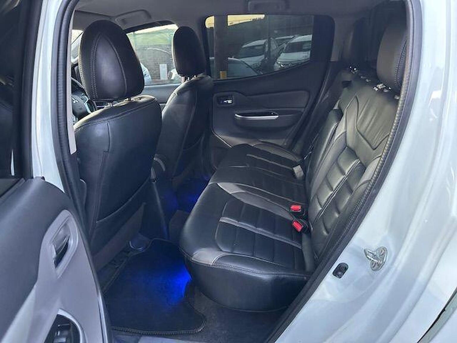 Used MITSUBISHI L200 2017 White for sale - £15990 in Bromsgrove ...