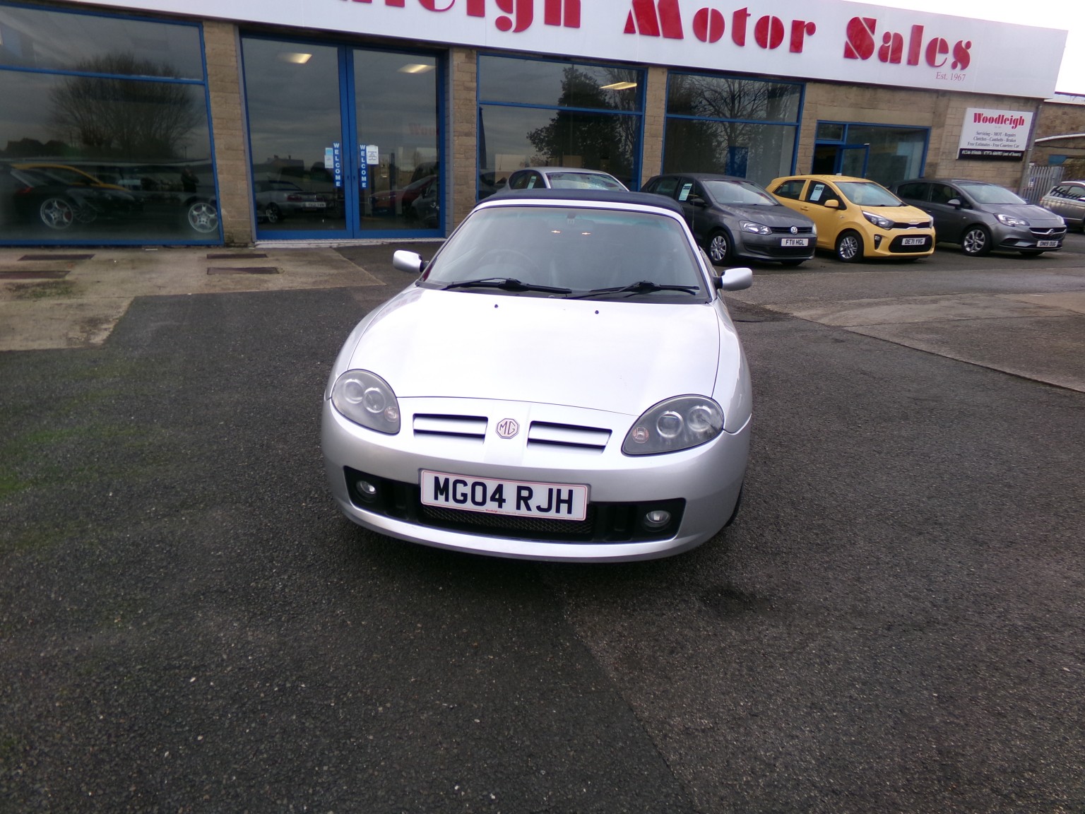 Used MG TF 2004 Silver for sale - £2995 in Chesterfield, Derbyshire ...